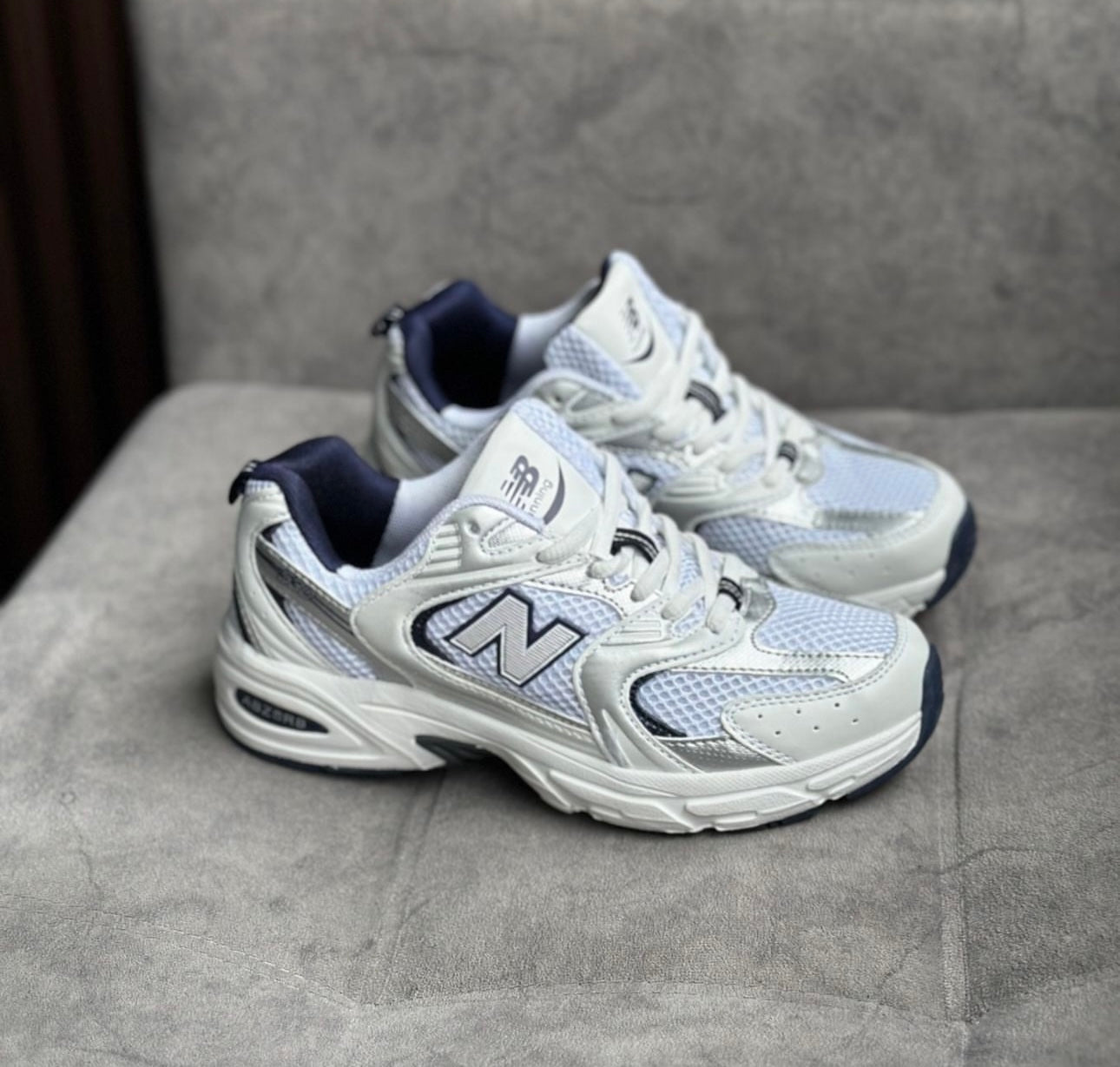 NEW BALANCE 530 – BRANDSCOL